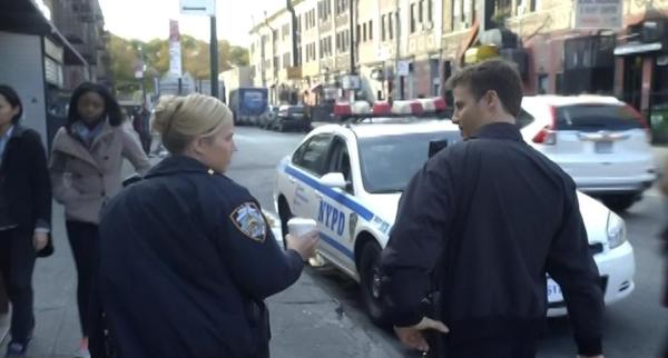 Blue Bloods - Crime Scene New York - Blutige Botschaft - Serie / Krimiserie