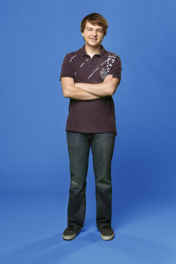 Two and a Half Men - Feuer und Flamme - Serie / Sitcom