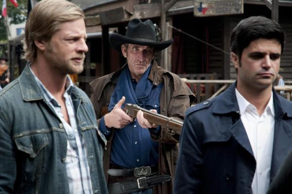 Der letzte Bulle - Mord auf Distanz - Serie / Krimiserie