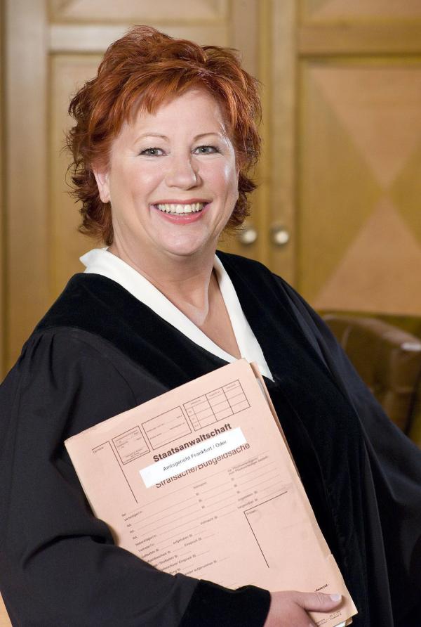 Richterin Barbara Salesch - Vergrätzt - Serie / Doku-Soap