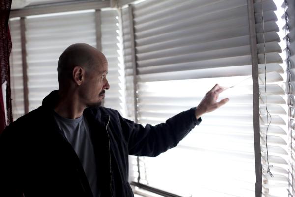 Mr Inbetween - Hättest abklopfen müssen - Serie / Comedyserie