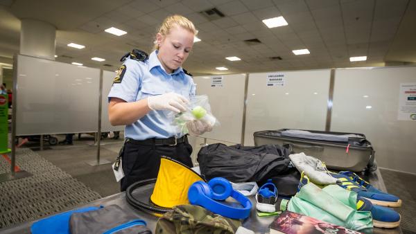 Border Patrol Neuseeland - Der fliegende Holländer - Serie / Doku-Soap